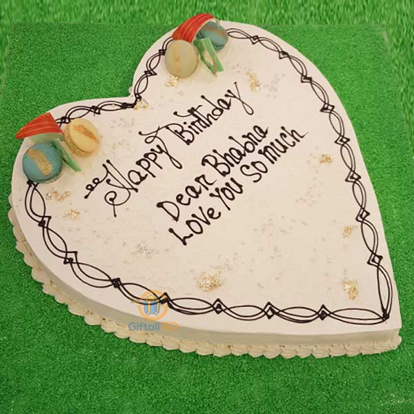 Heart shape vanilla cake from Radisson Blu, Birthday cake for ...